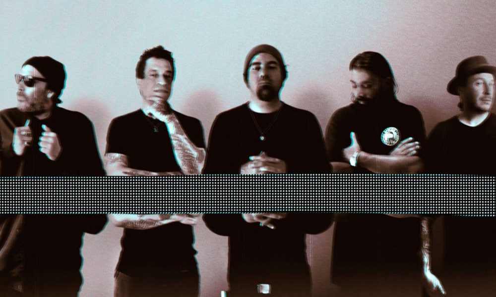Ya casi estrena el nuevo disco de Deftones, pero antes un nuevo tema