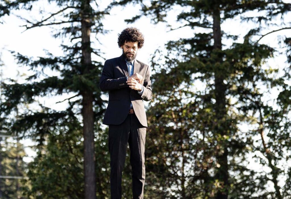 Lilo Sánchez actualiza tus oídos con su "Reporte del Tiempo"