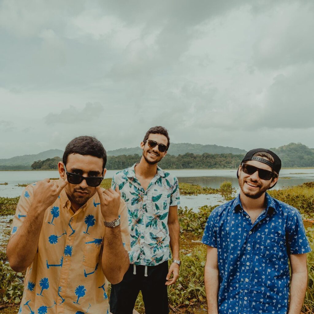 Entre Nos lanzó un tema fresh con "Trippy Beach"